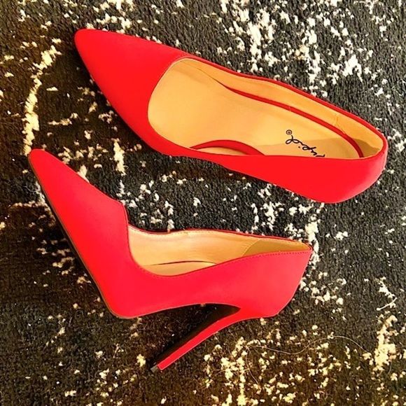 Shoes | Classic Red Closed Toe Heels Pumps | Poshmark